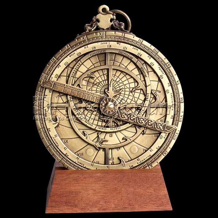 HISTORIA SOCIALES: ASTROLABIO